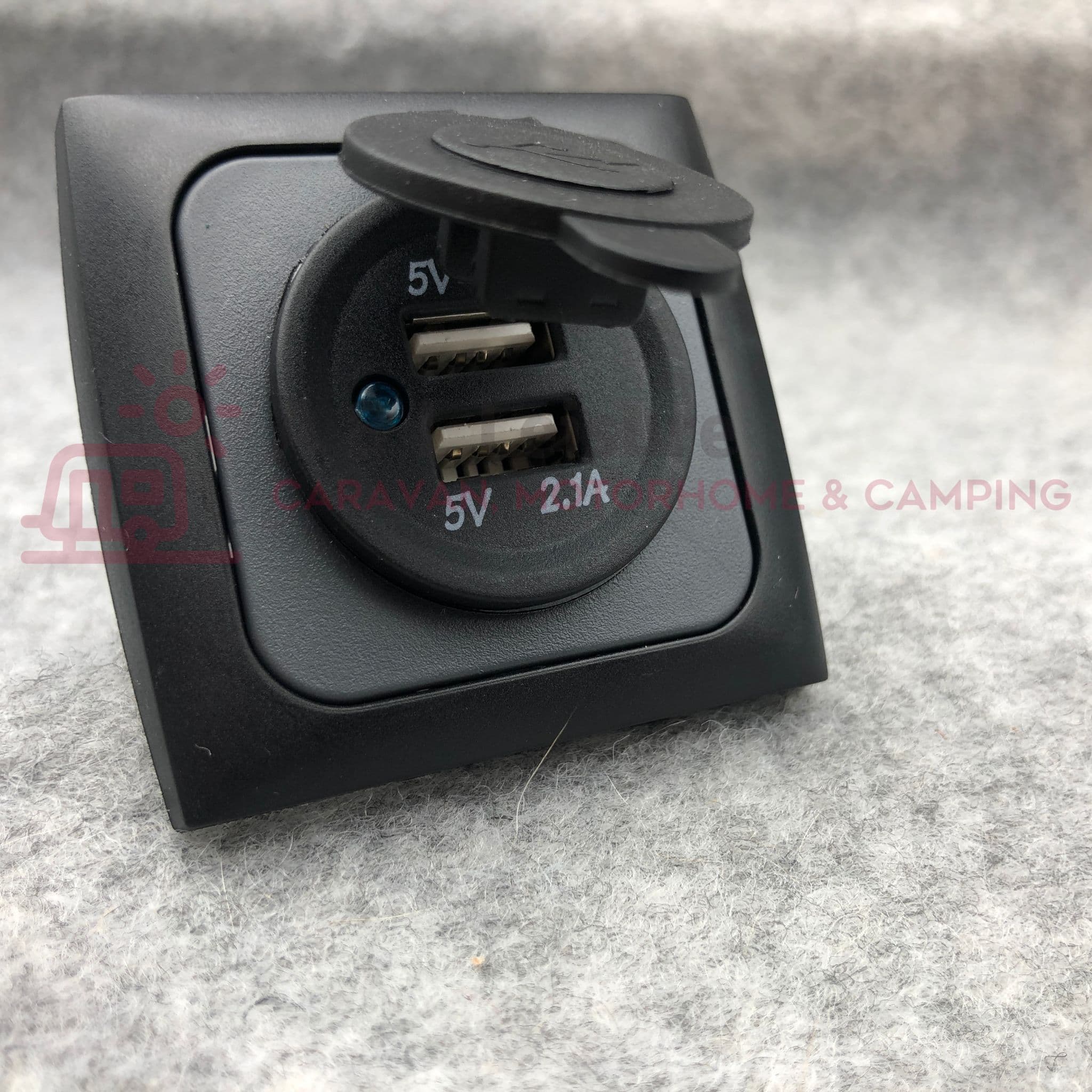 CBE C-Line Twin USB Socket & Faceplate - CS Black Range